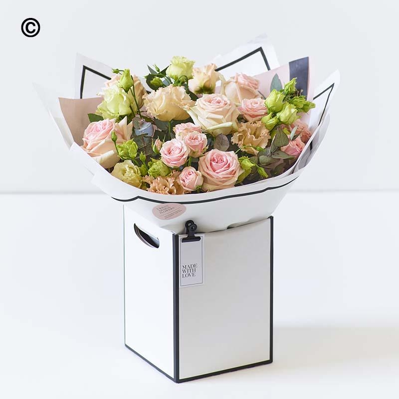 Beautifully Simple flowers – buy online or call 0161 633 5842